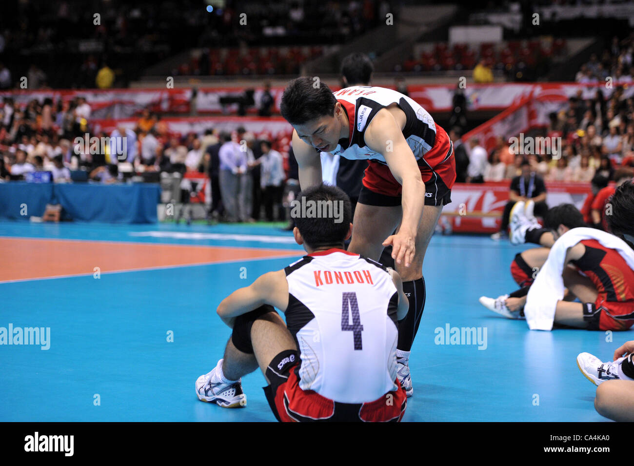 (L to R) #4 Shigeru Kondo (JPN), Daisuke Usami (JPN), JUNE 6, 2012 ...