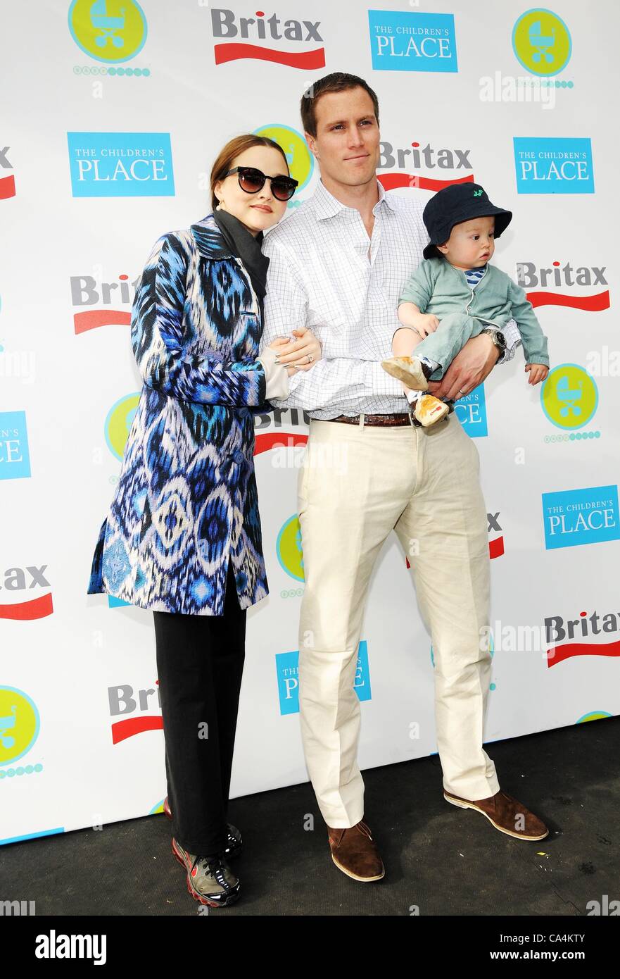 Devon aoki and james bailey hi-res stock photography and images - Alamy