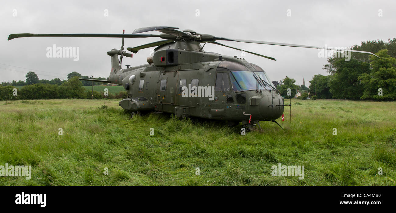 2012-06-07. RAF Merlin mk3 helicopter grounded at Stanwick ...