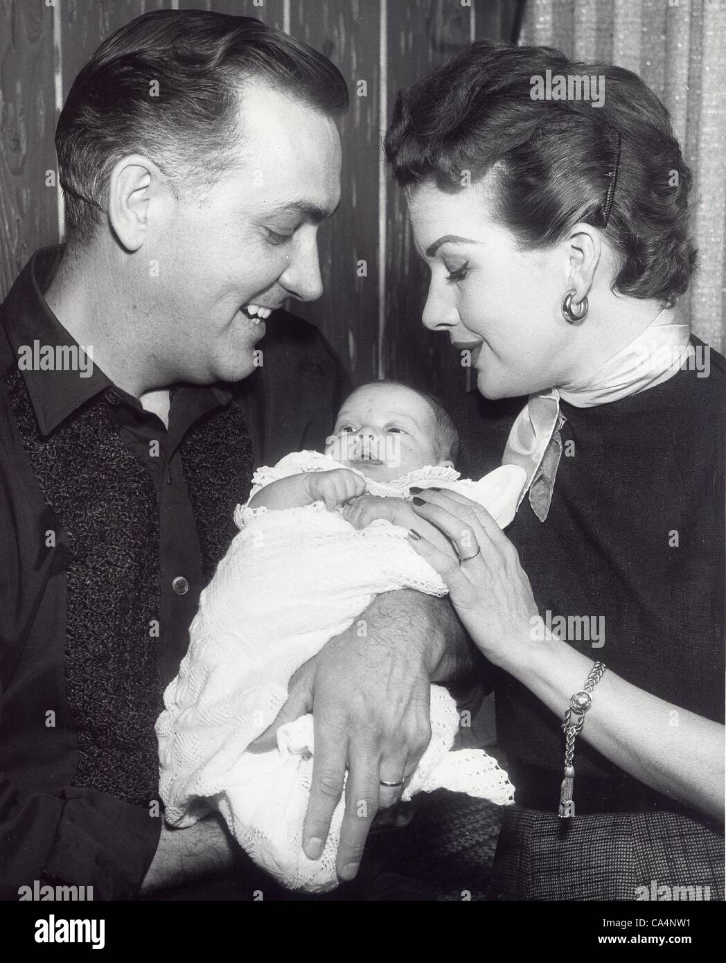 GALE ST0RM with husband Lee Bonnell and daughter Susie Bonnell .AKA ...