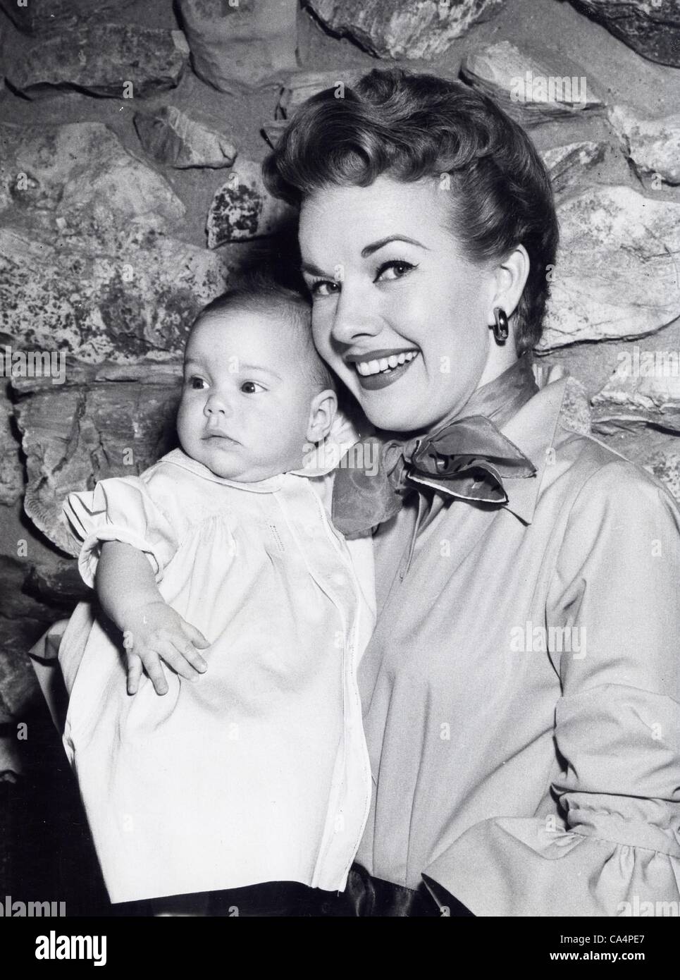 Gale storm husband lee bonnell hi-res stock photography and images - Alamy