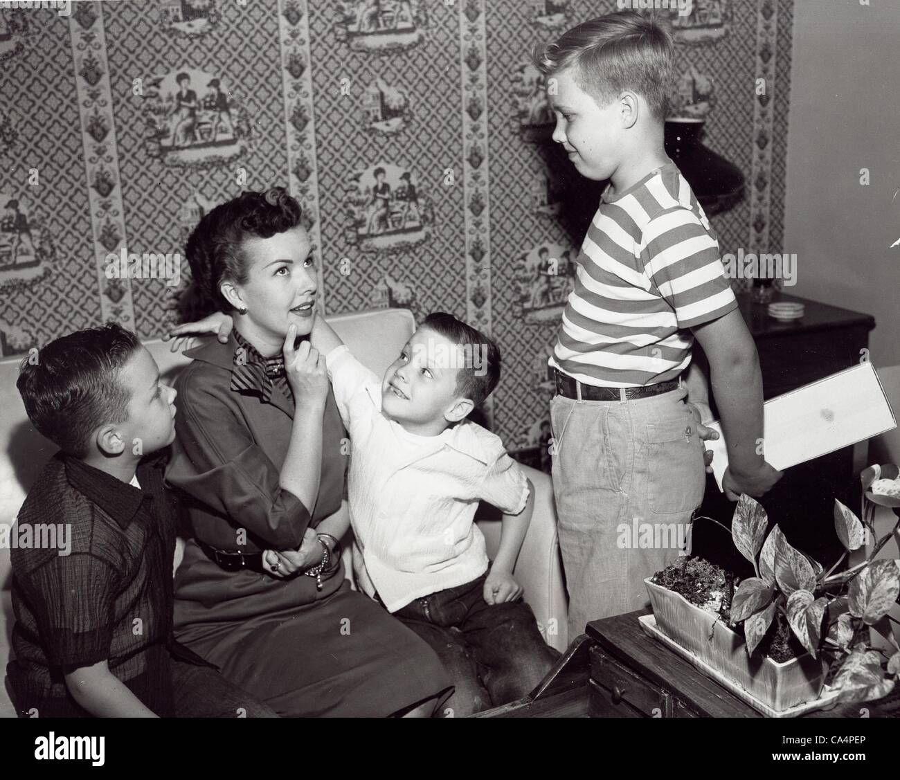 Gale storm sons phillip bonnell hi-res stock photography and images - Alamy