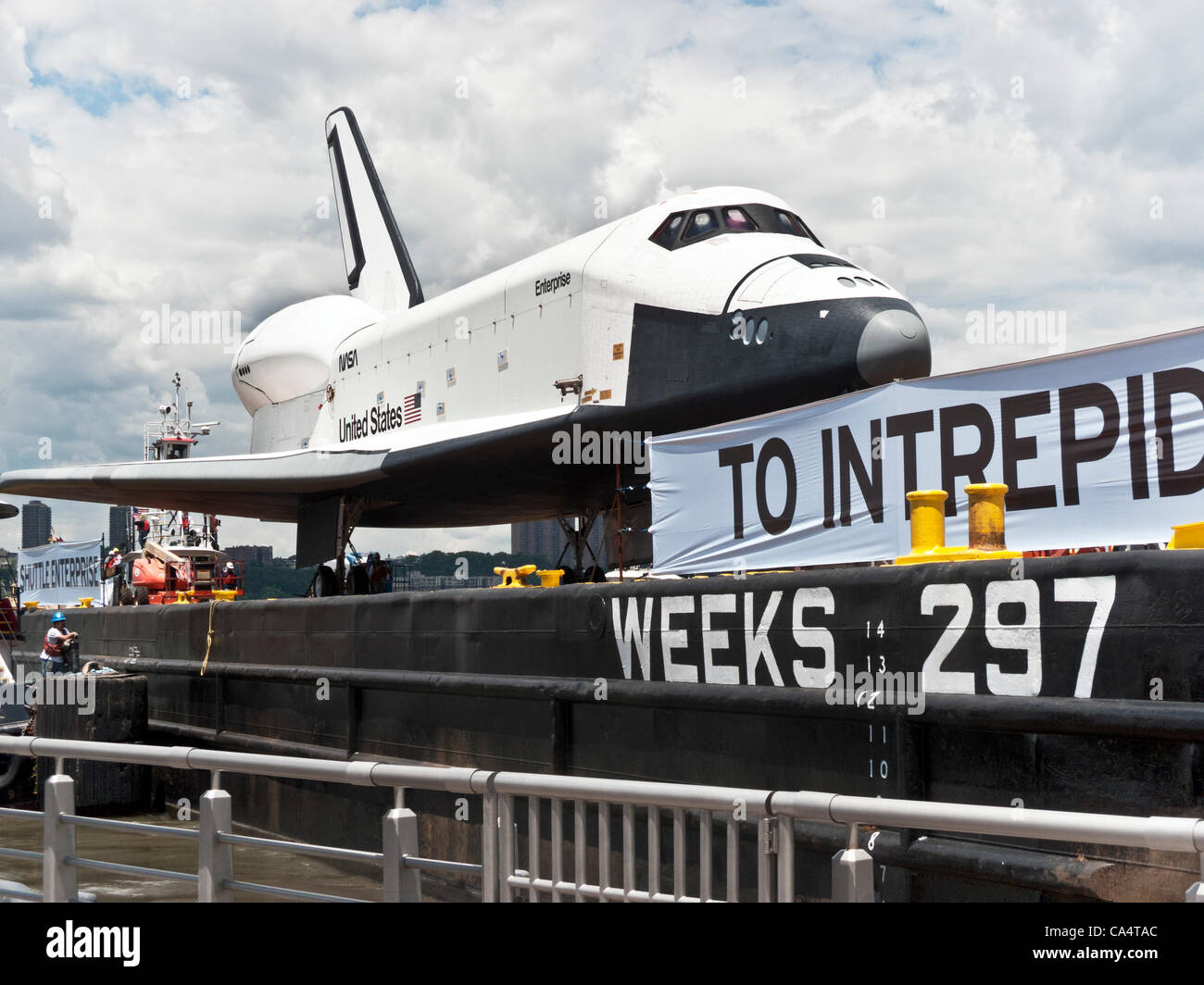 Space Shuttle Piggyback Loading Crane