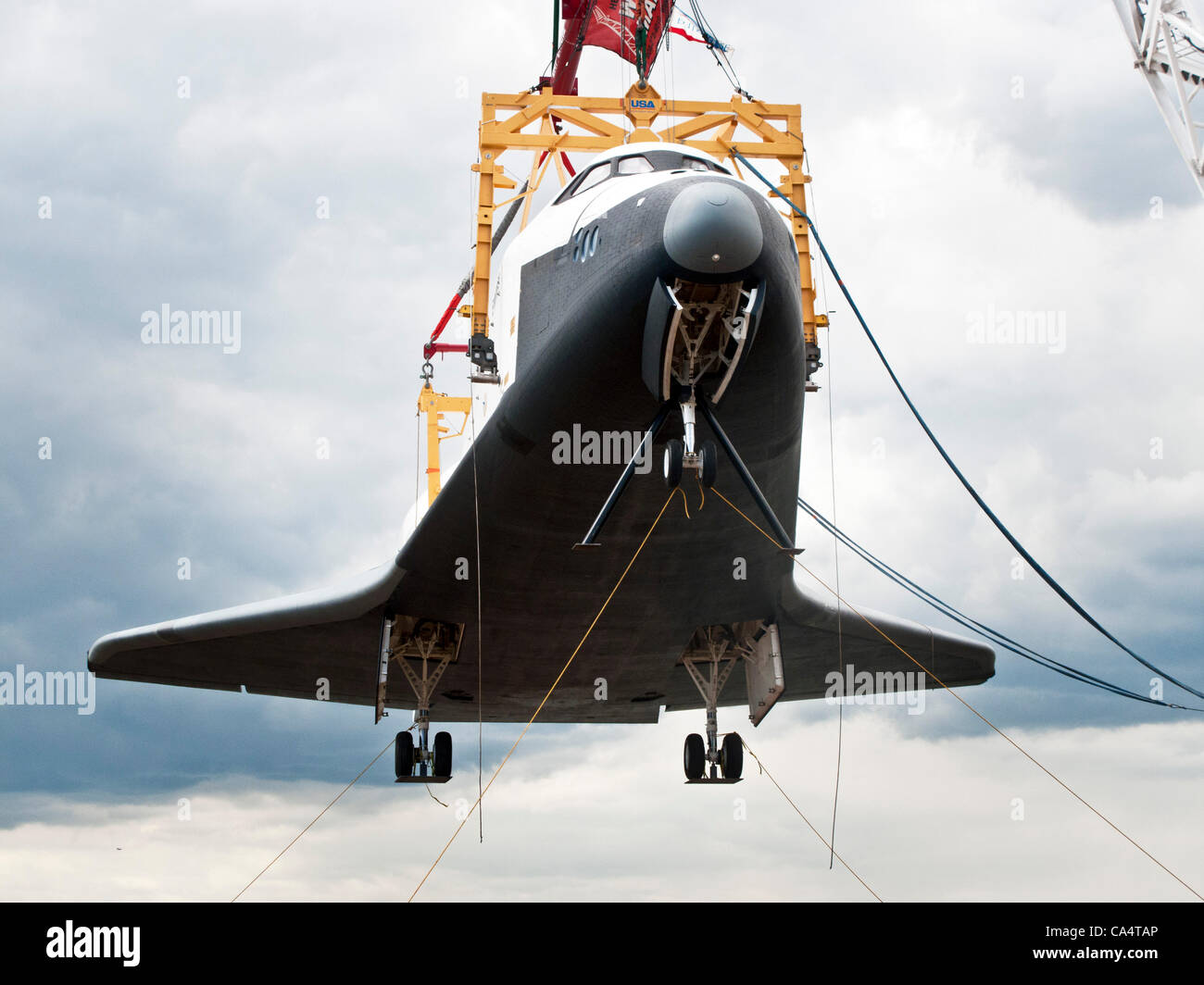 Space Shuttle Piggyback Loading Crane