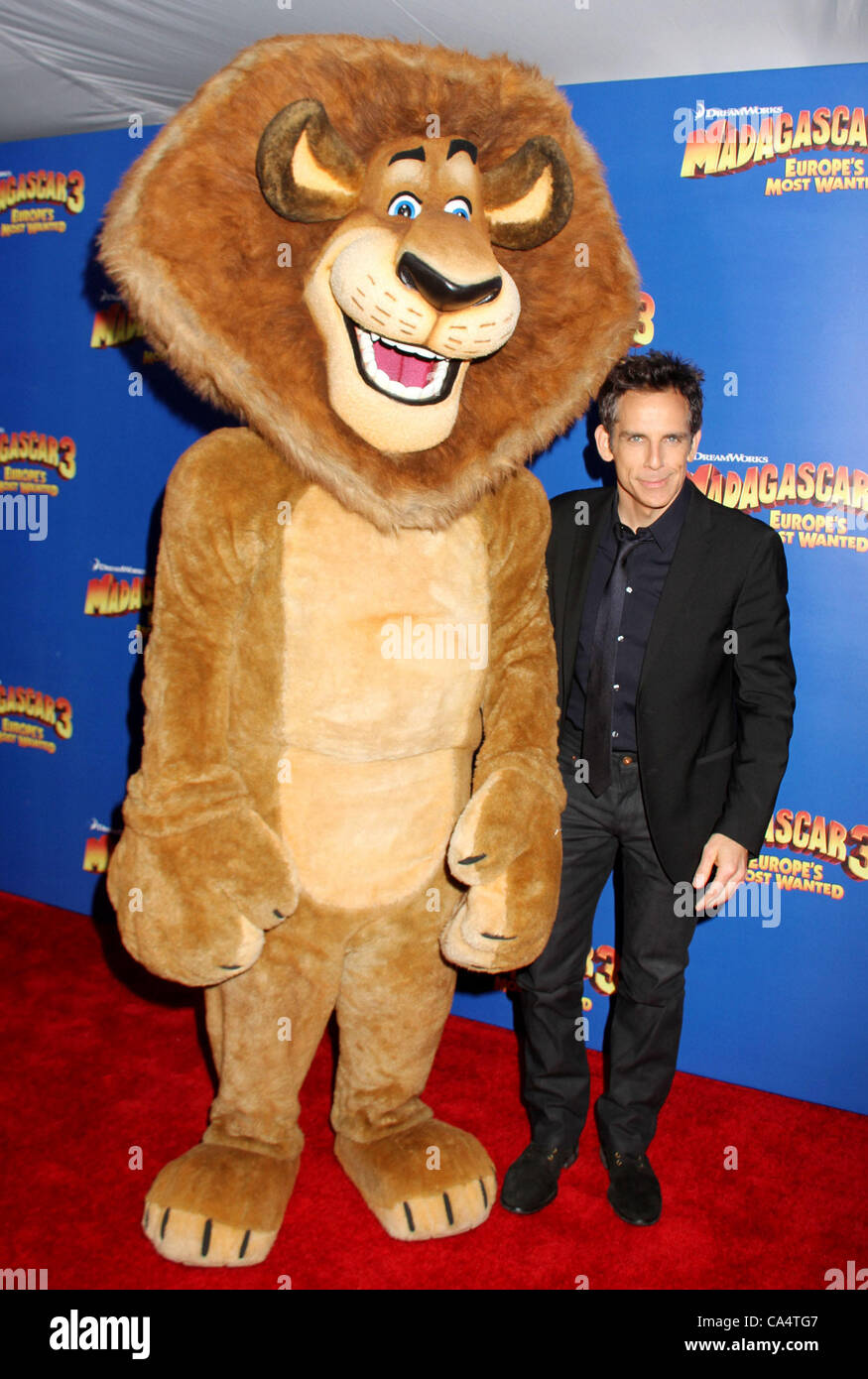 Alex the lion madagascar hi-res stock photography and images - Alamy