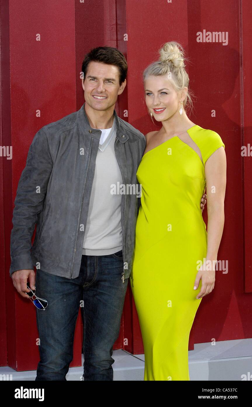Tom Cruise, Julianne Hough at arrivals for ROCK OF AGES Premiere ...