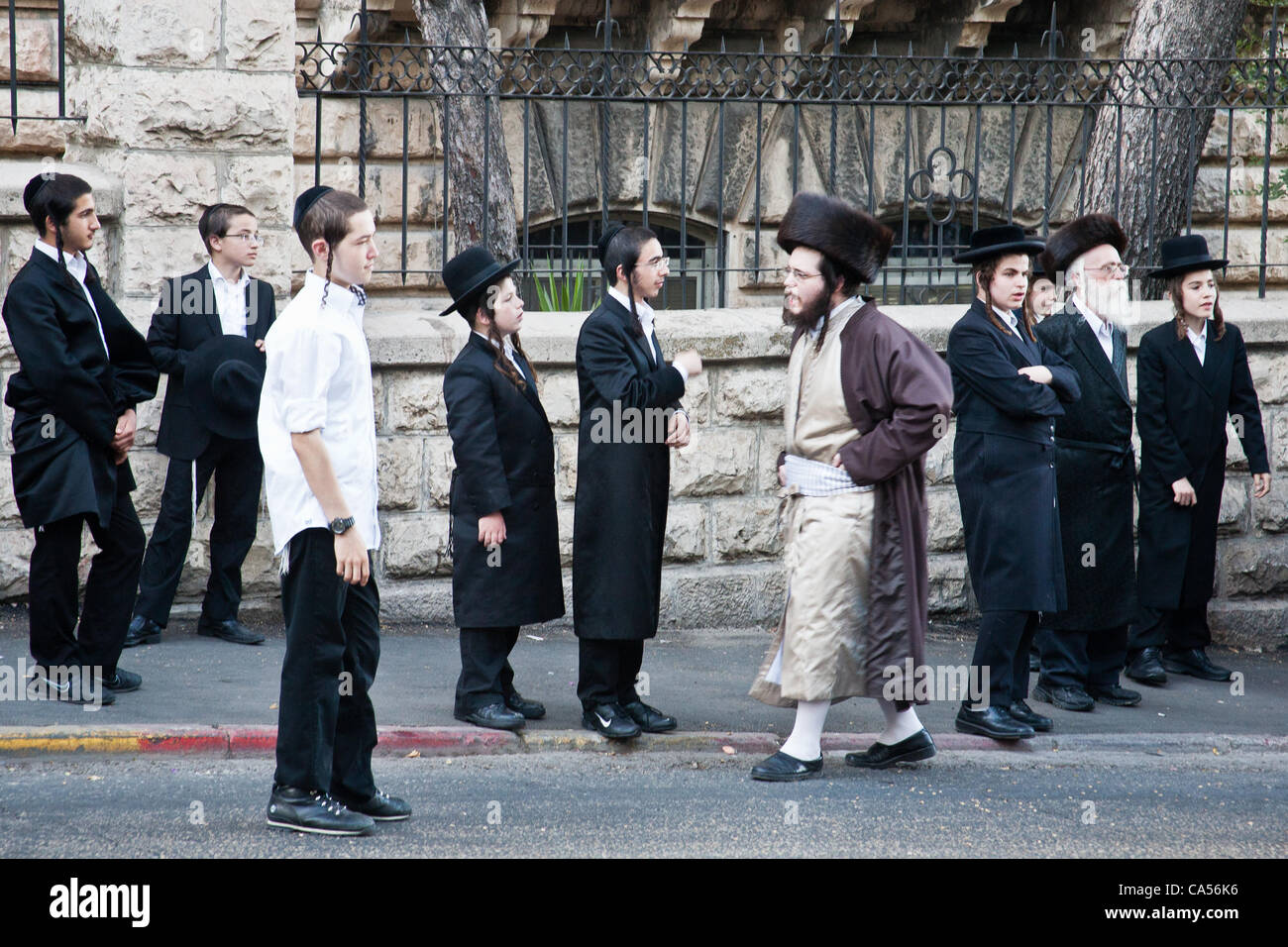 Ultra-Orthodox Haredim renew their battle over the closure of Haneviim ...