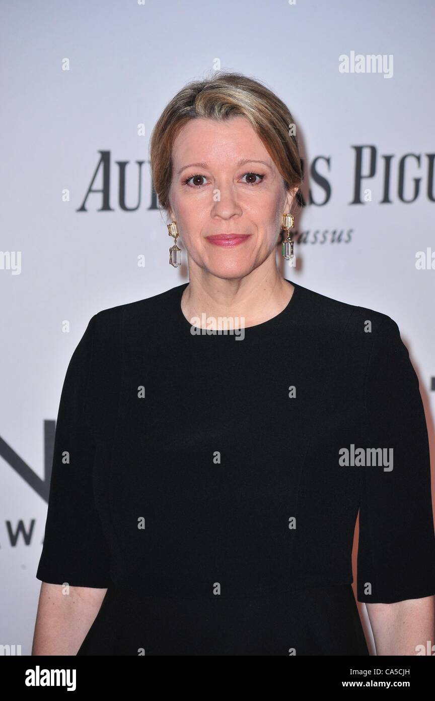 Linda Emond at arrivals for The 66th Annual Tony Awards - ARRIVALS Part ...