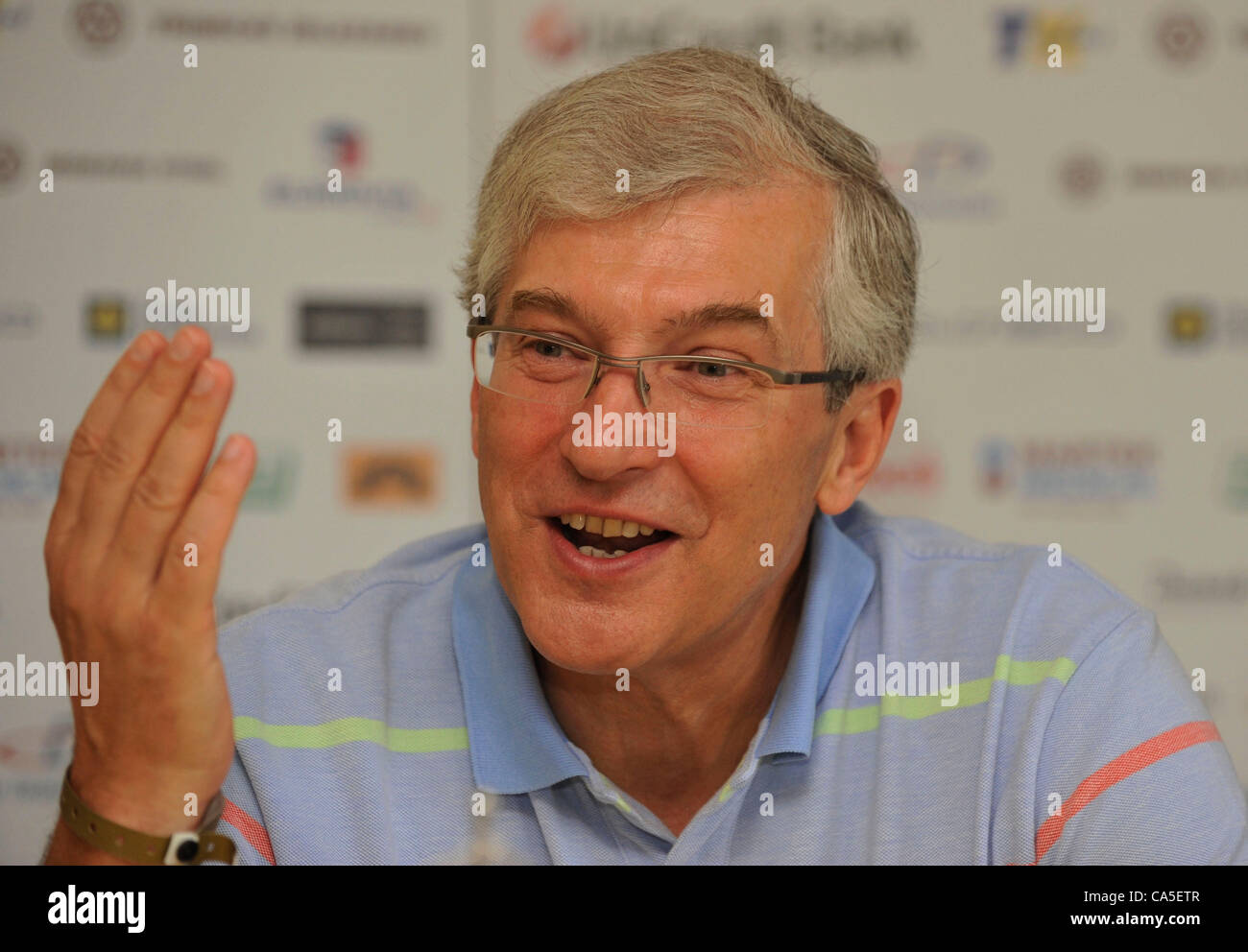 Bank ceo hi-res stock photography and images - Alamy