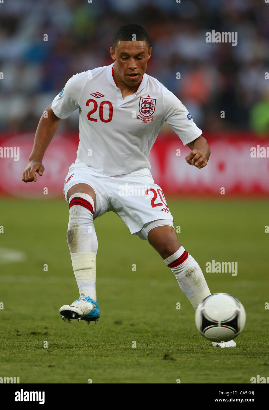 ALEX OXLAIDE-CHAMBERLAIN FRANCE V ENGLAND EURO 2012 DONBASS ARENA ...