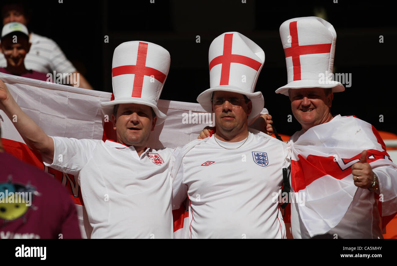 English fans hi-res stock photography and images - Alamy