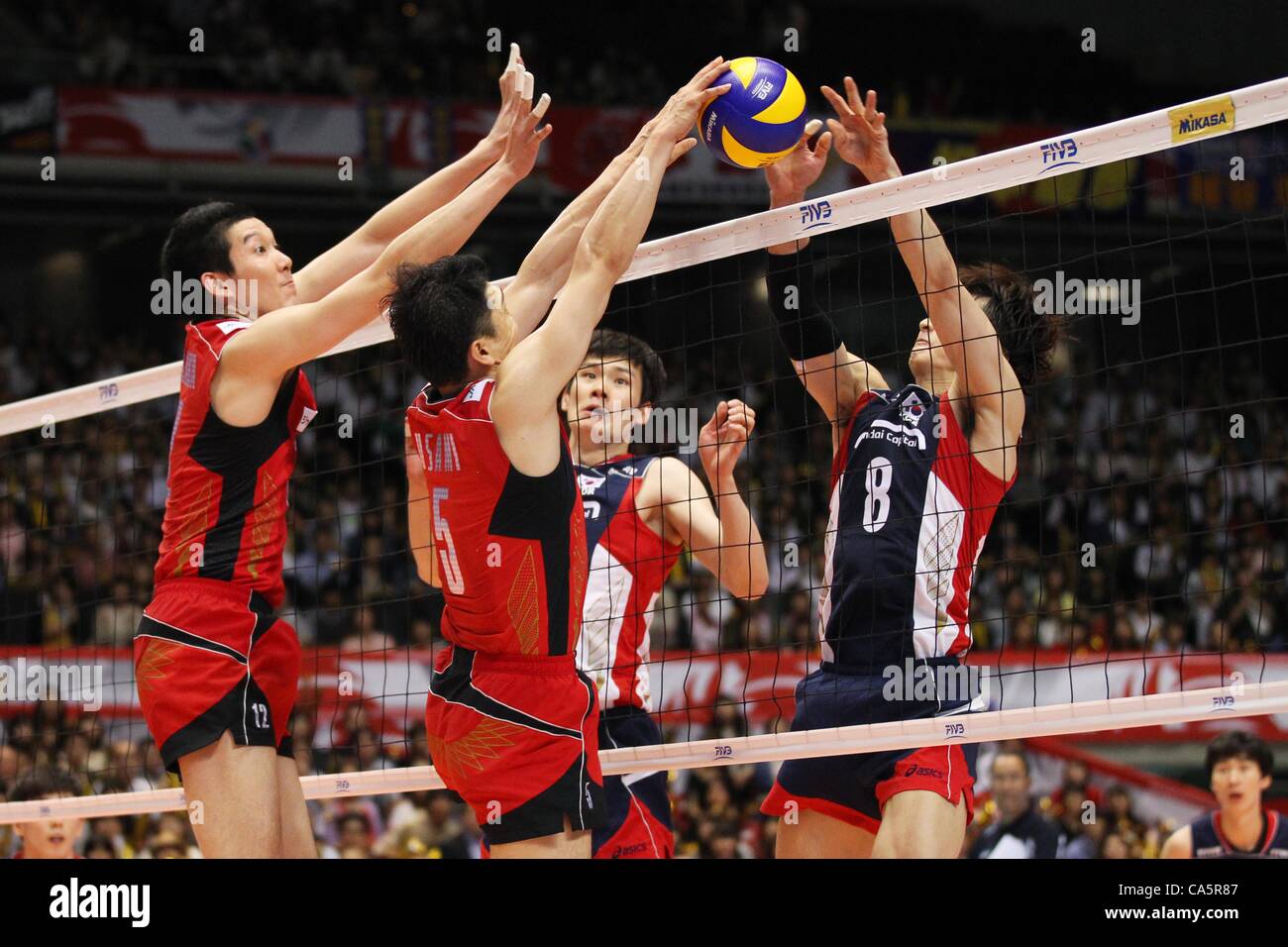(L to R) Kota Yamamura (JPN), Daisuke Usami (JPN), June 5, 2012 ...