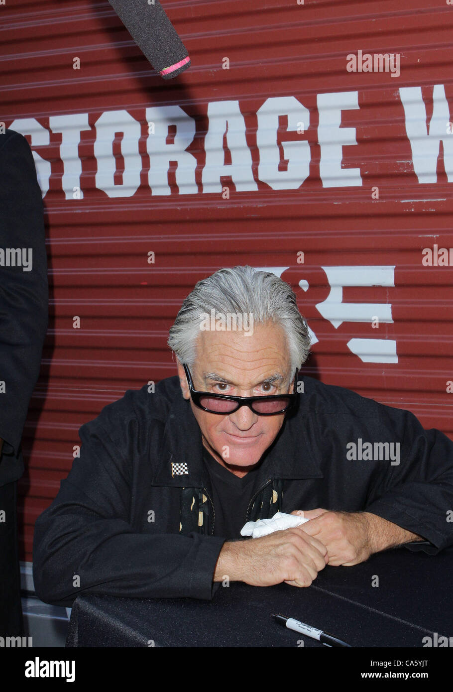 Barry weiss hi-res stock photography and images - Alamy