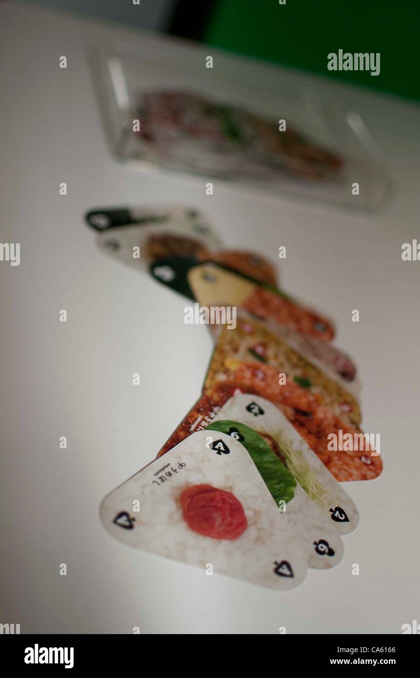 Onigiri tokyo hi-res stock photography and images - Alamy