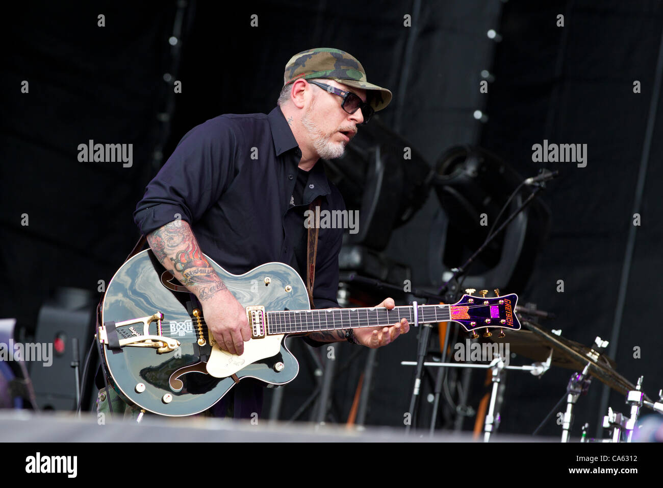 Everlast rapper hi-res stock photography and images - Alamy