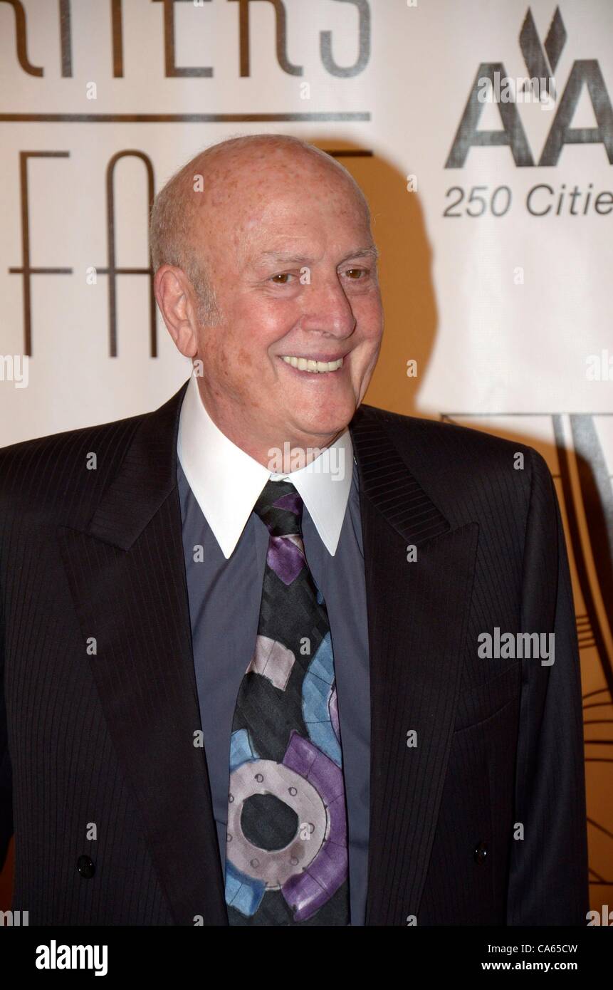 Mike Stoller at arrivals for The Songwriters Hall of Fame Annual ...