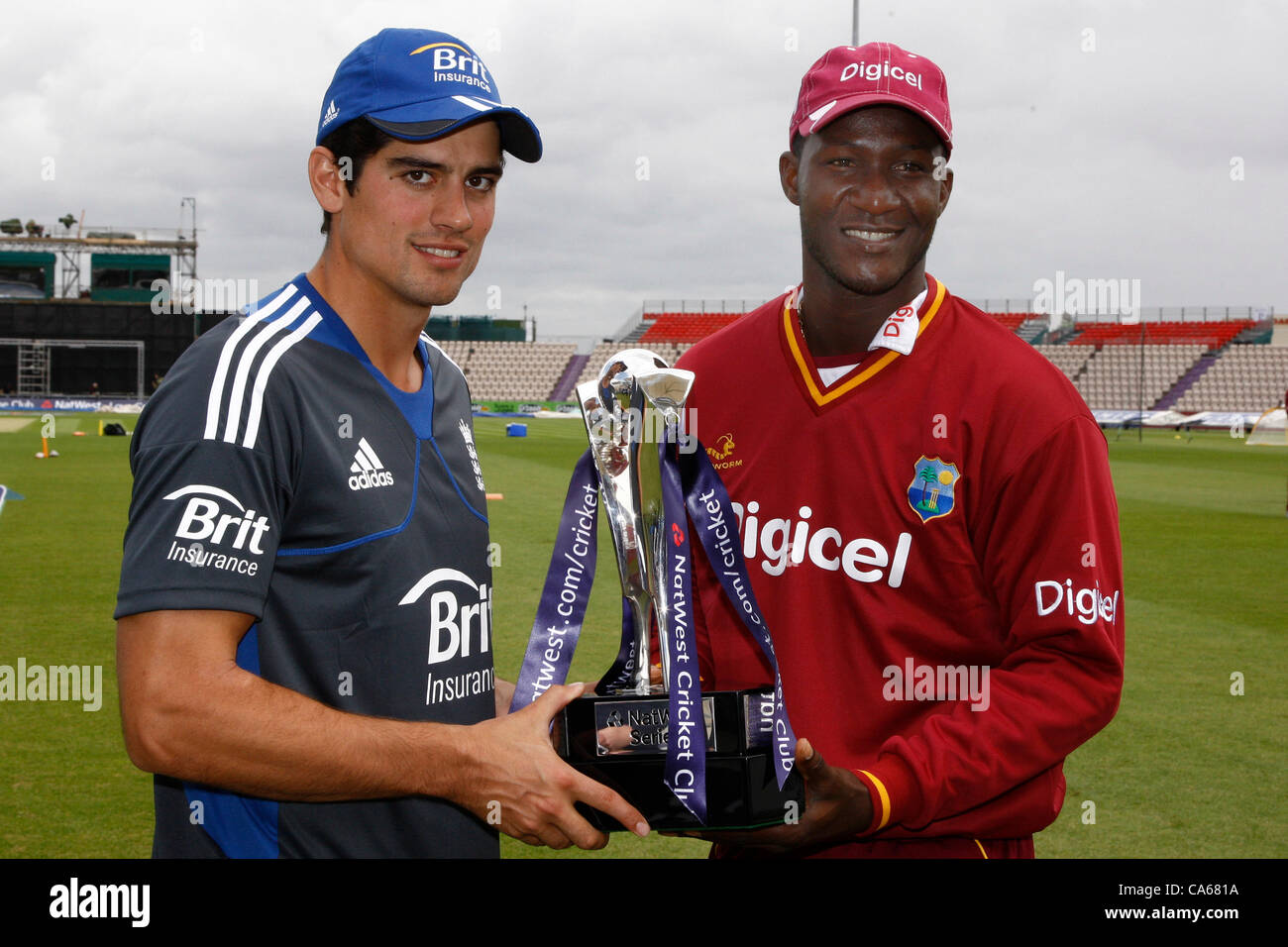 Major darren cook hi-res stock photography and images - Alamy