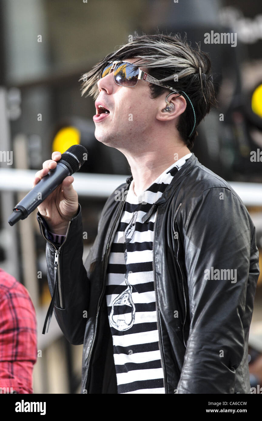 Marianas trench band hi-res stock photography and images - Alamy