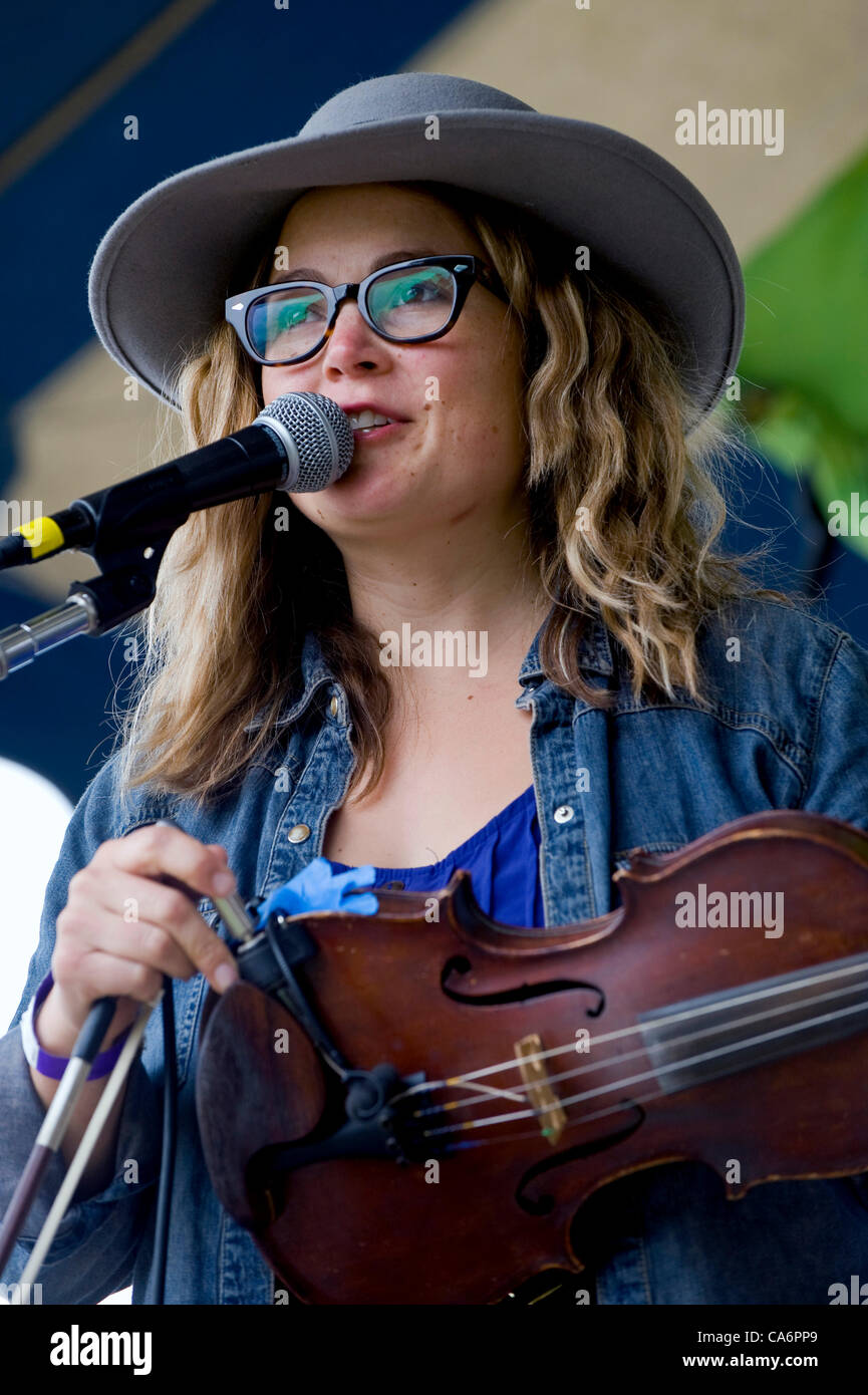 Sara watkins hi-res stock photography and images - Alamy