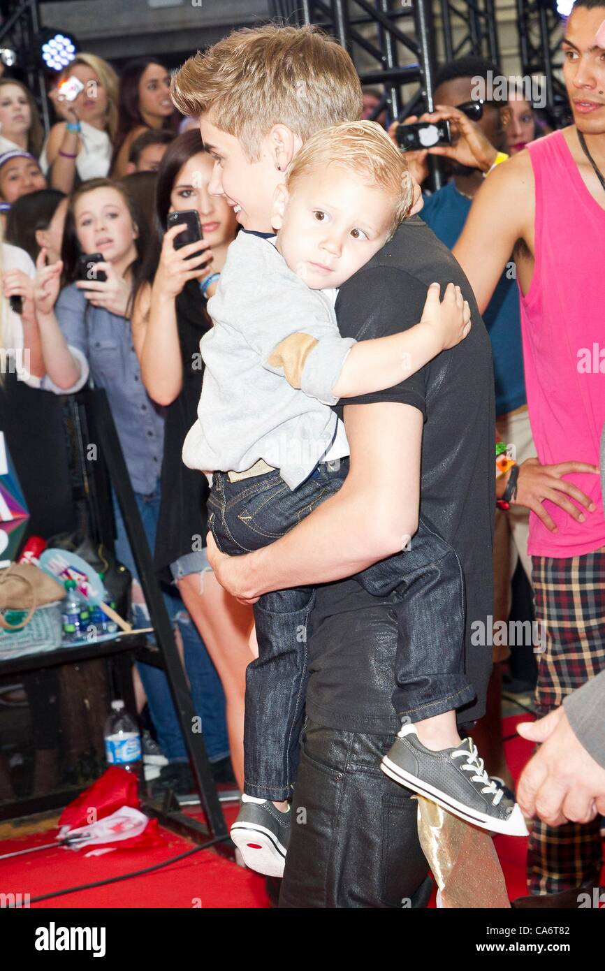 Justin bieber and jaxon bieber hi-res stock photography and images - Alamy