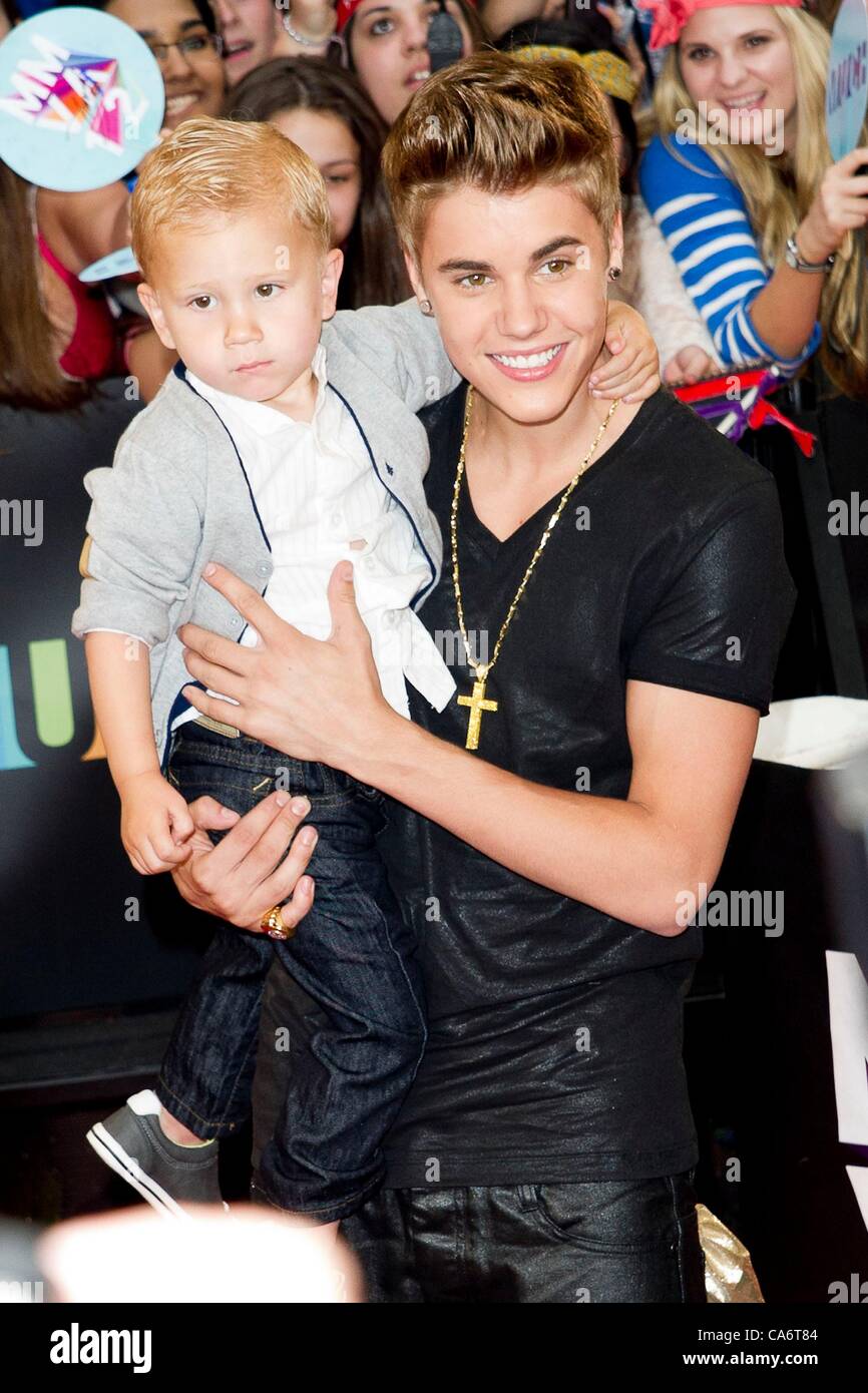 Justin bieber and jaxon bieber hi-res stock photography and images - Alamy