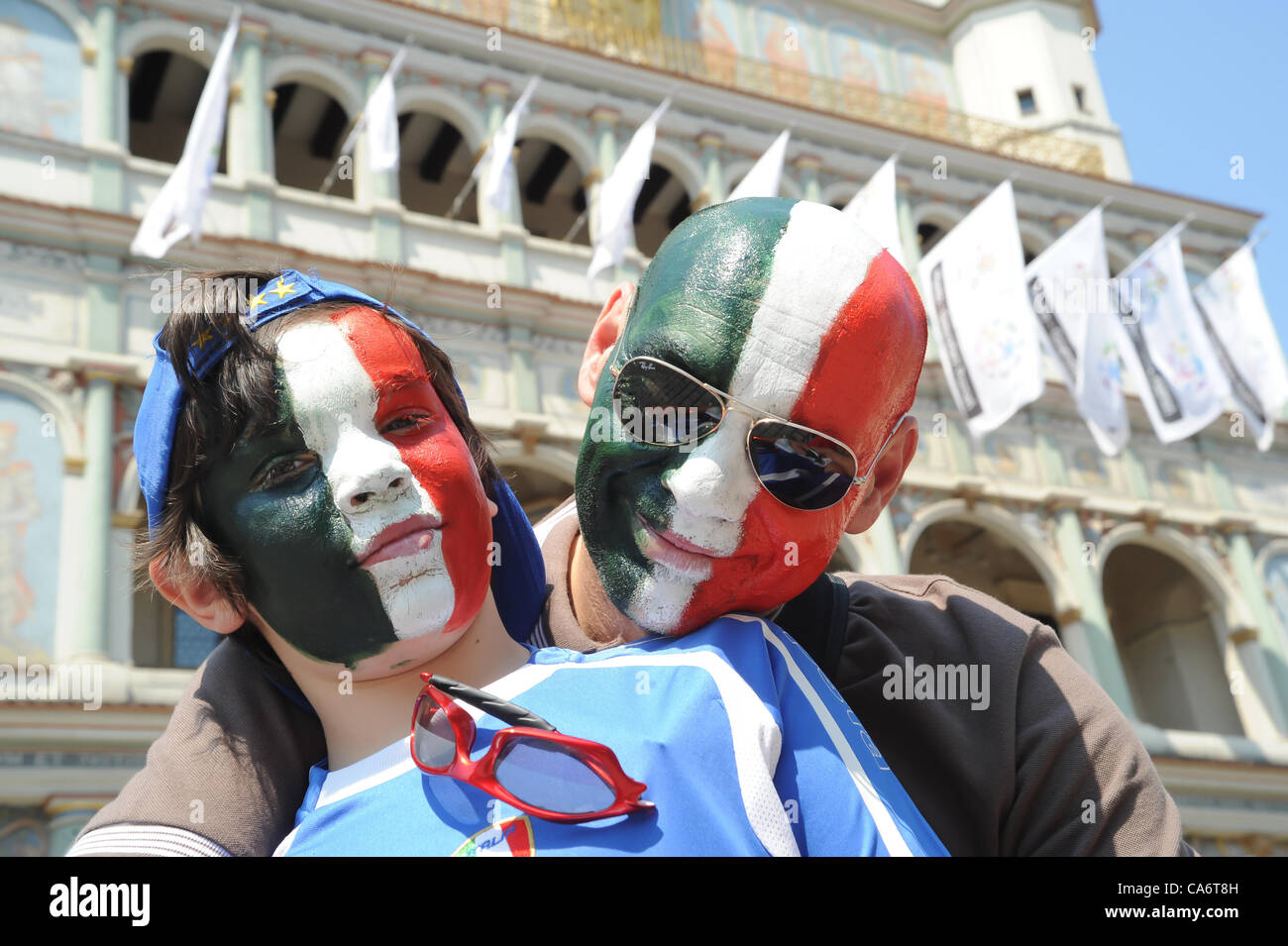Football fans ireland italy hi-res stock photography and images - Alamy