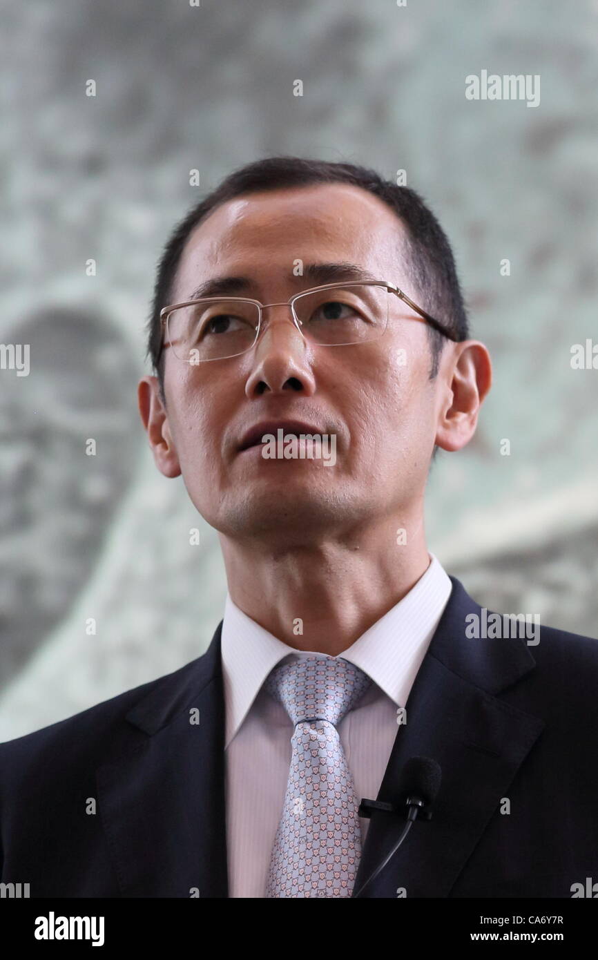 Dr. Shinya Yamanaka(Center for iPS CellResearch and Application, Kyoto ...