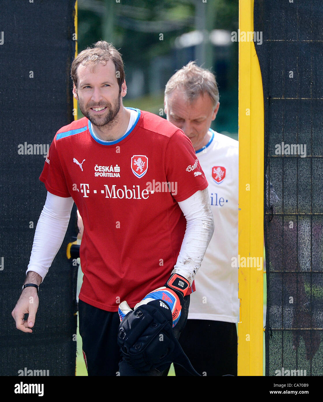 Leave pitch after hi-res stock photography and images - Alamy