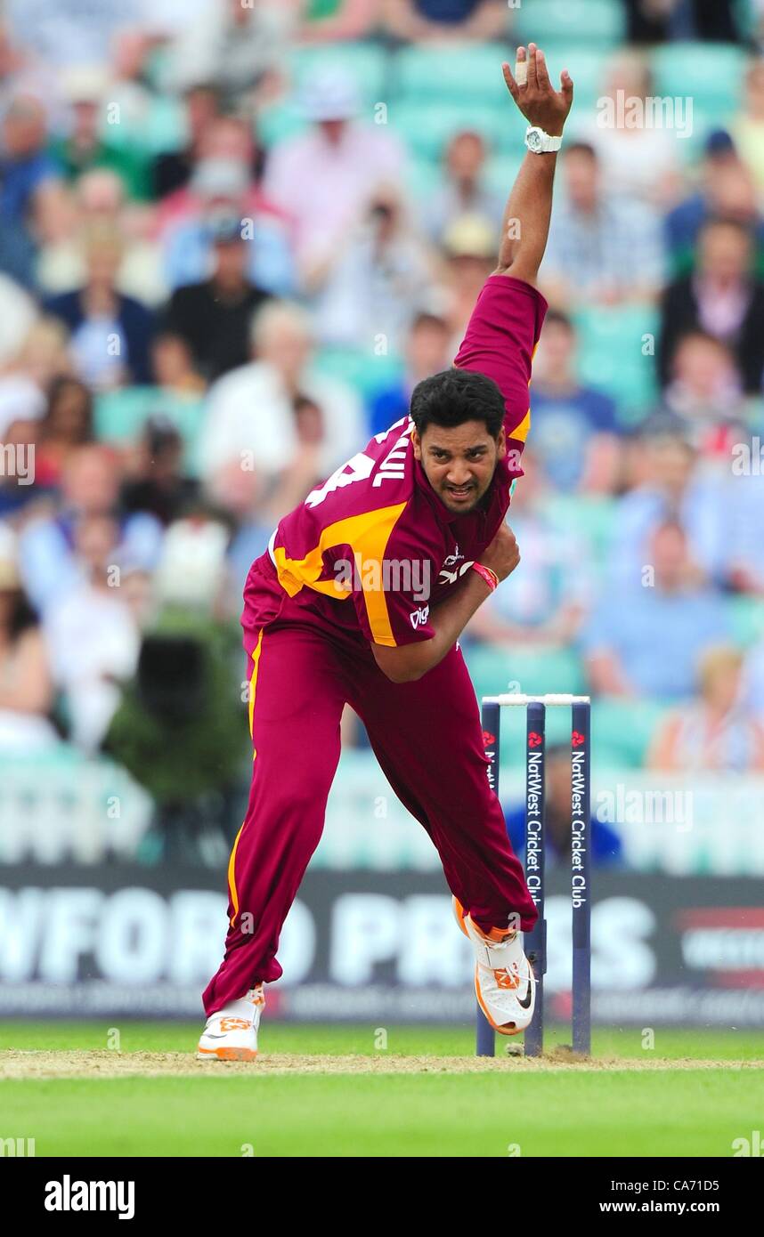 19.06.2012 London, England. Ravi Rampaul in action during the Second ...