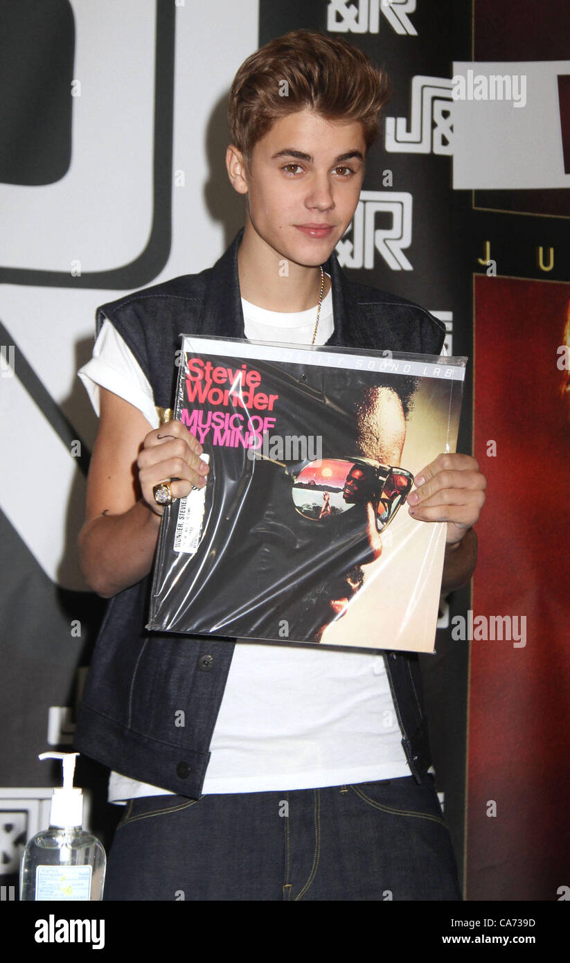 Stevie wonder album hi-res stock photography and images - Alamy