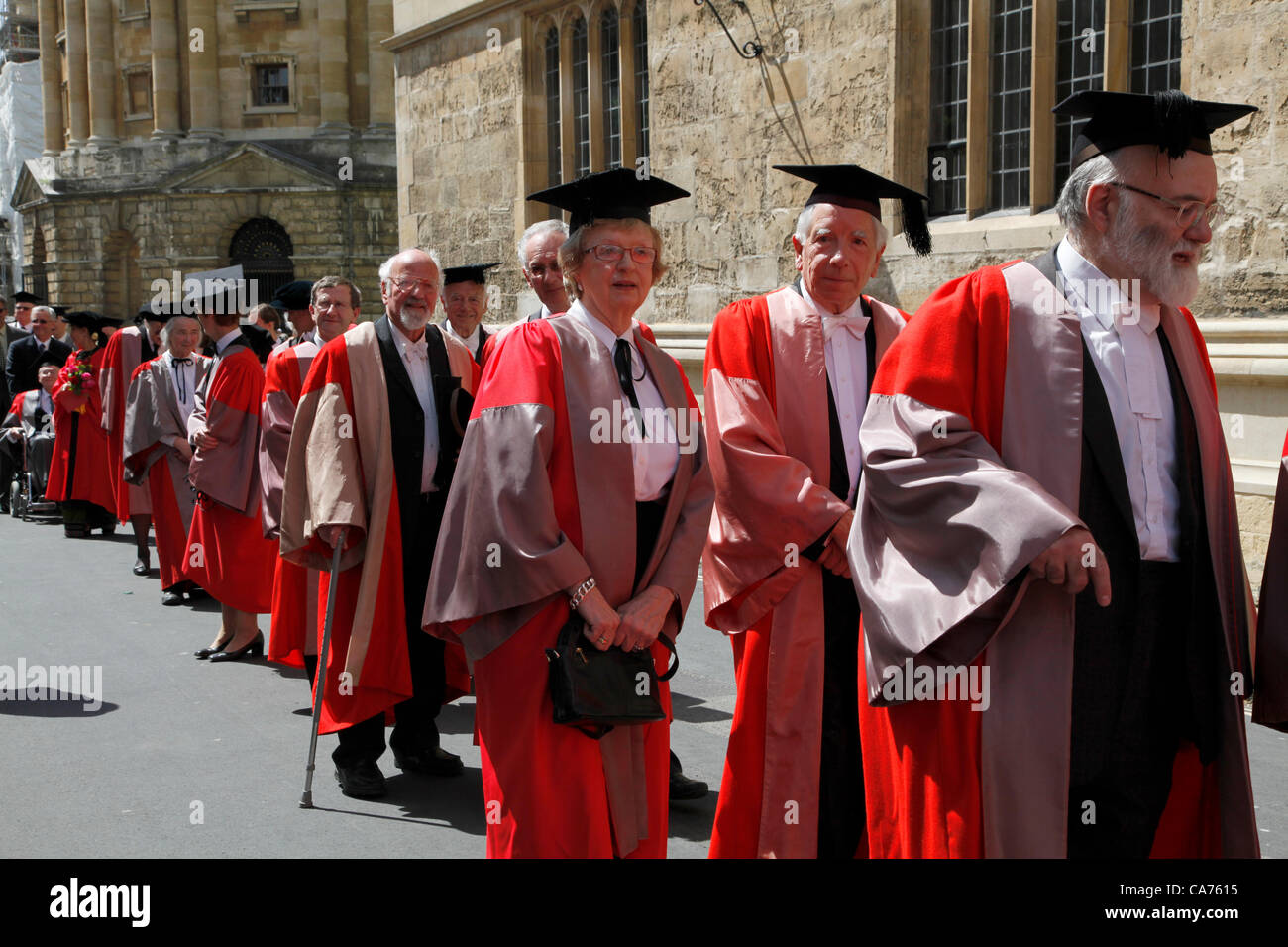 Oxford degree ceremony hi-res stock photography and images - Alamy