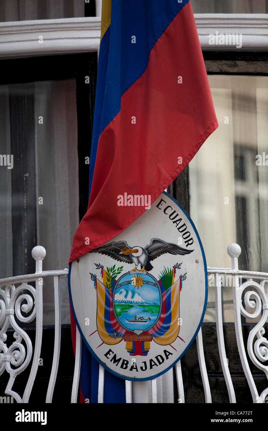 Ecuadorian Embassy, Knightsbridge, London, UK Stock Photo - Alamy