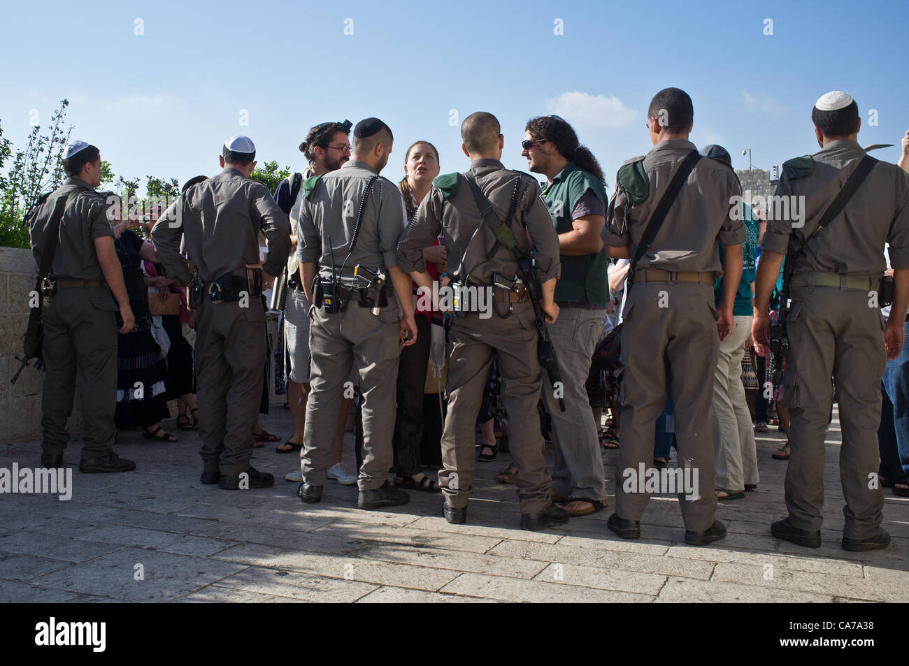 Border Police block advancement of Chairwoman Anat Hoffman and Women ...