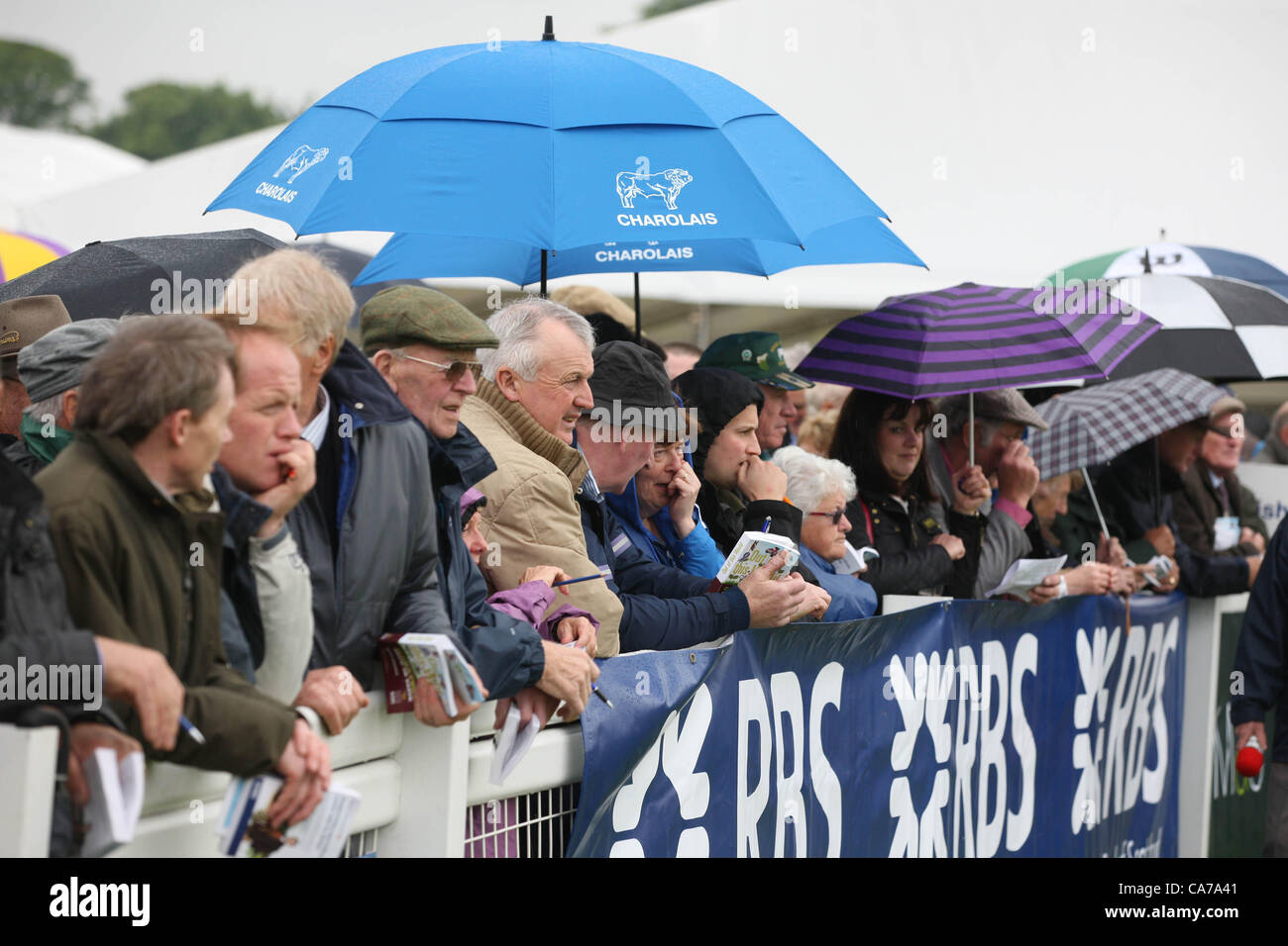 Ingliston,Edinburgh,Scotland. 21st June, 2012. A wet start to the 172nd ...