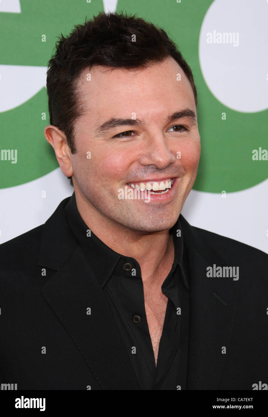 Seth macfarlane hi-res stock photography and images - Alamy