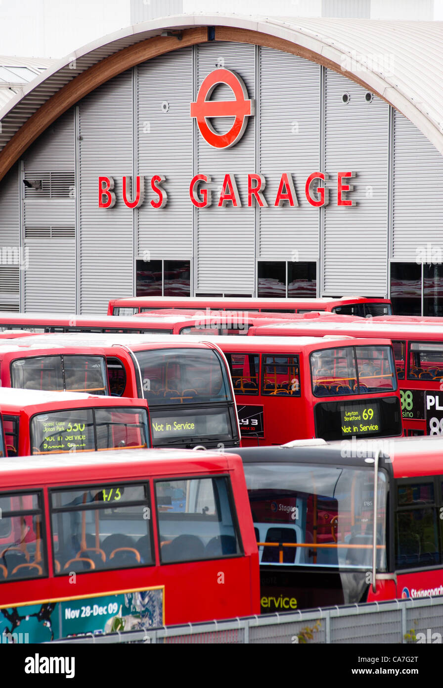 London transport bus depot hi-res stock photography and images - Alamy