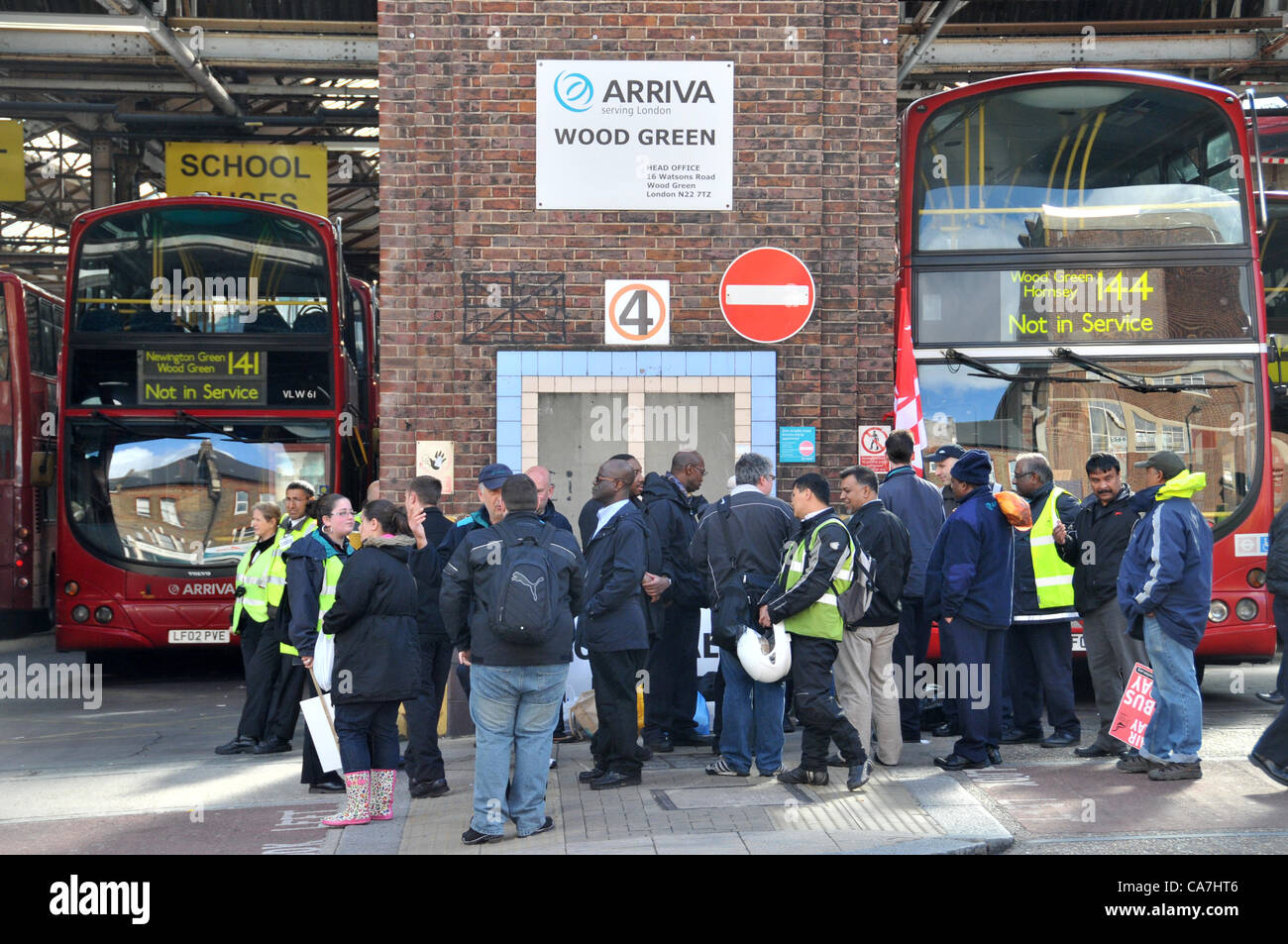 2012 bus hi-res stock photography and images - Alamy