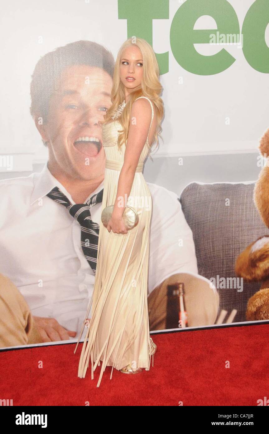 June 21, 2012 - Los Angeles, California, U.S. - Alexis Knapp Attending ...