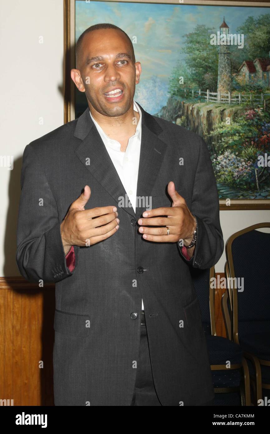 Hakeem jeffries hi-res stock photography and images - Alamy