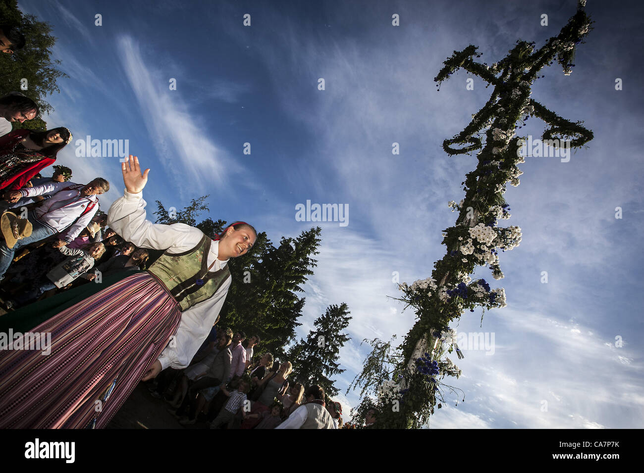 Dance around maypole traditional costume hi-res stock photography and ...