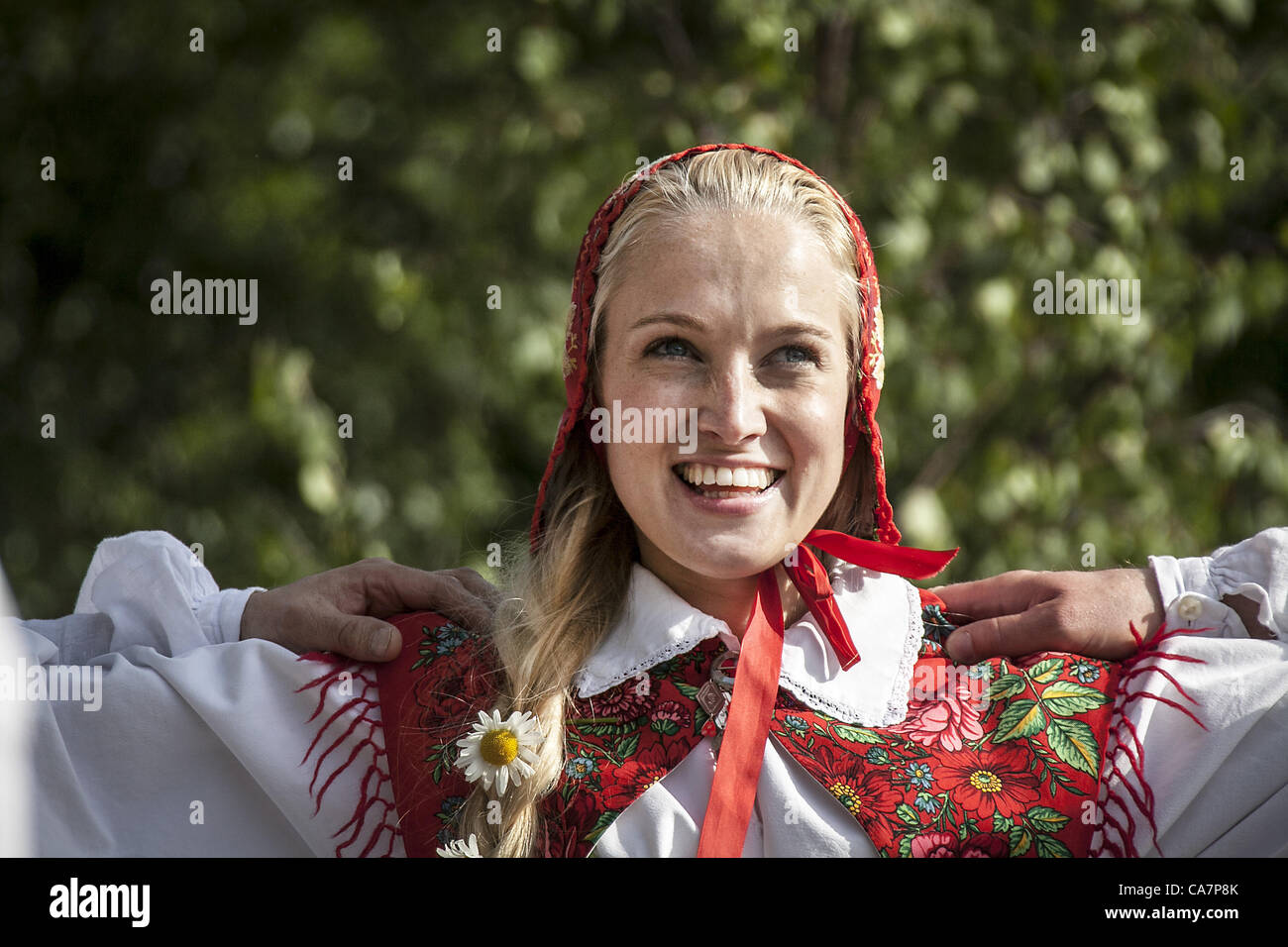 Dance around maypole traditional costume hi-res stock photography and ...