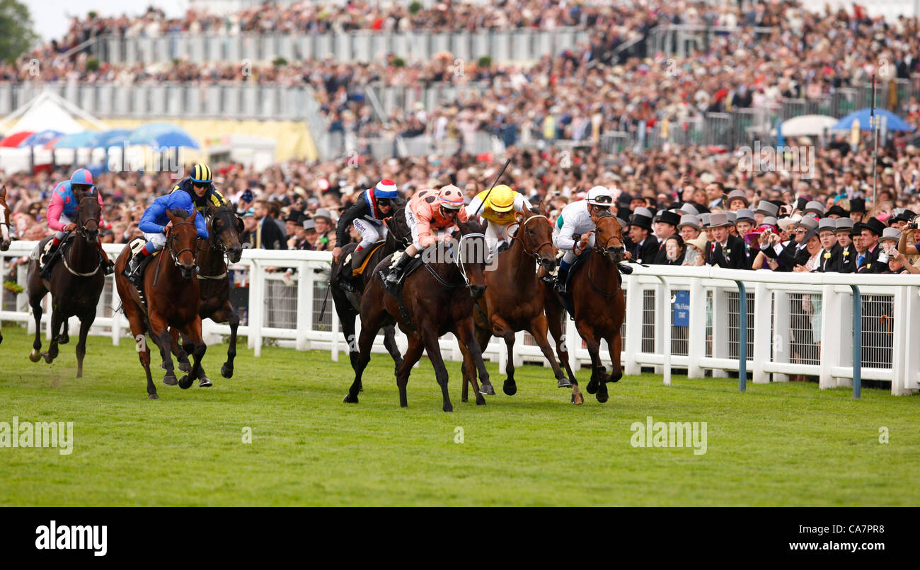23.06.12 Ascot, Windsor, ENGLAND: Luke Nolan on Black Caviar and Thiery ...
