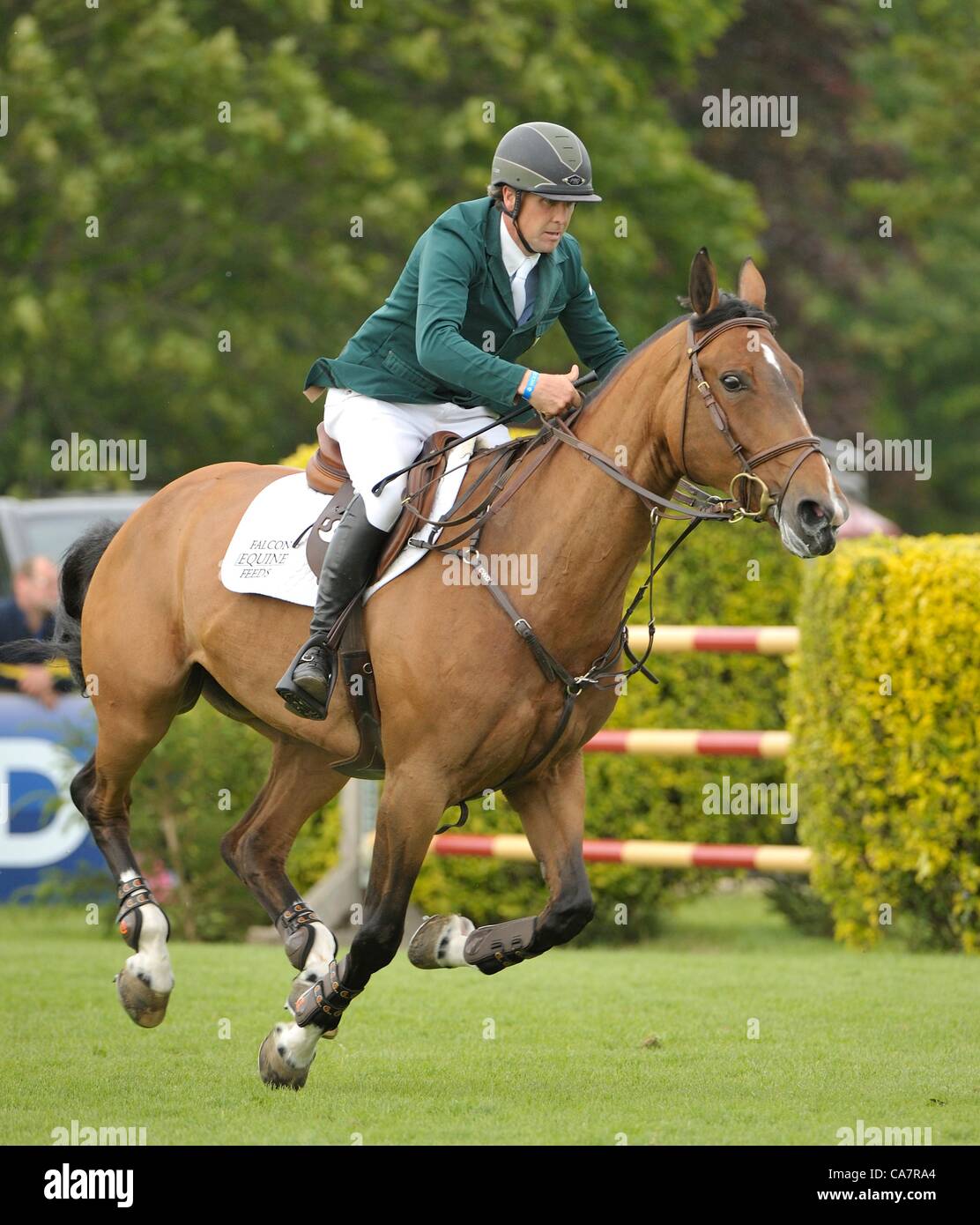 2012 british jumping derby meeting hi-res stock photography and images ...