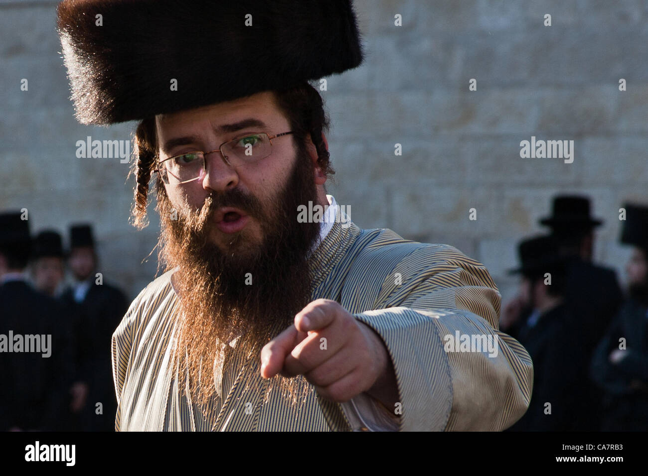 Hasidic man of Toldos Aharon, an extreme anti-Zionist Hasidic movement ...