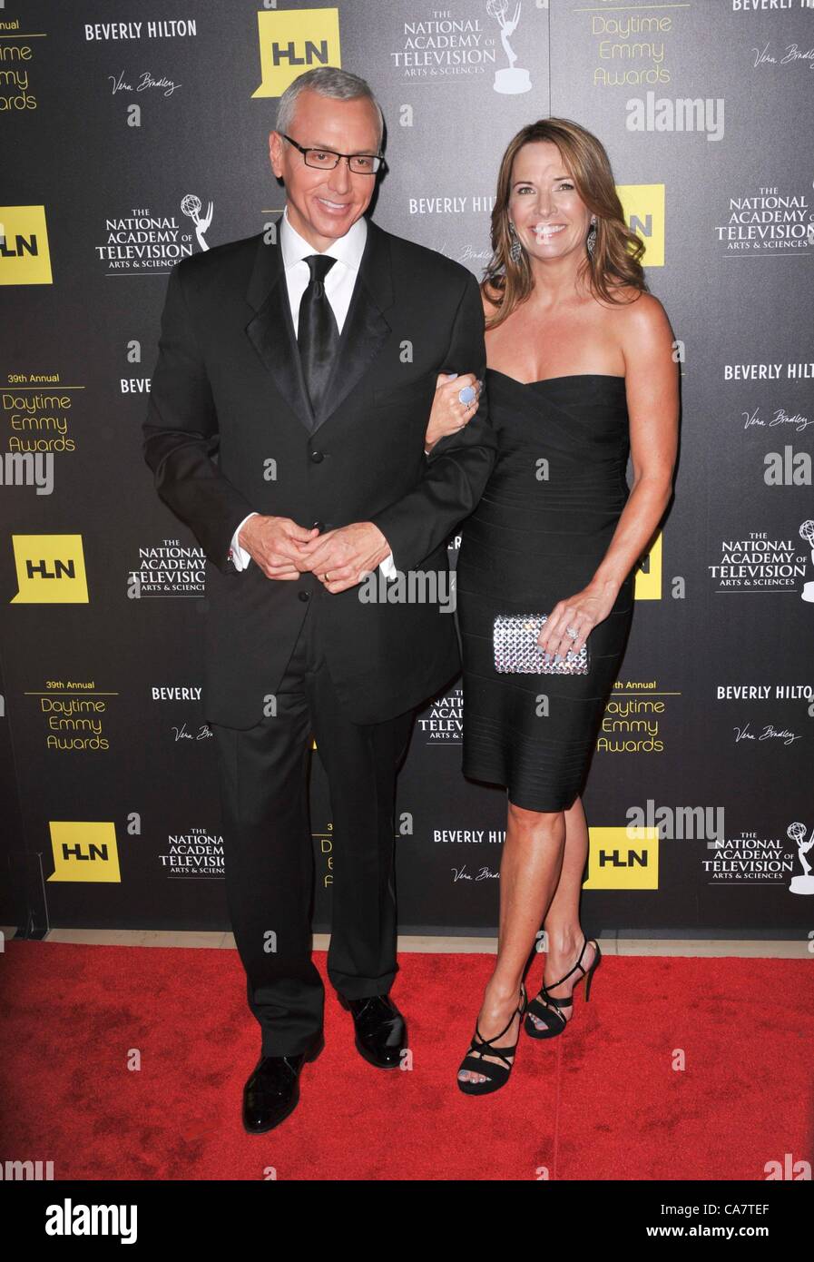Drew pinsky and susan sailer hi-res stock photography and images - Alamy