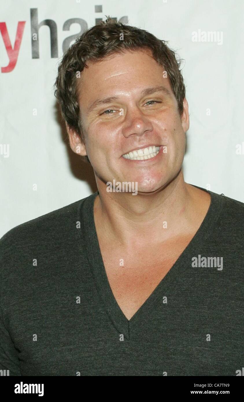 Bob Guiney at arrivals for 12th Annual Sports Dream Bowl Benefit, Texas ...