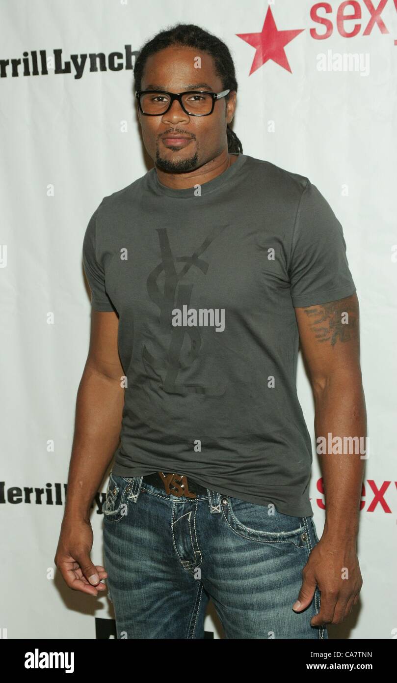 Josh Cribbs at arrivals for 12th Annual Sports Dream Bowl Benefit ...