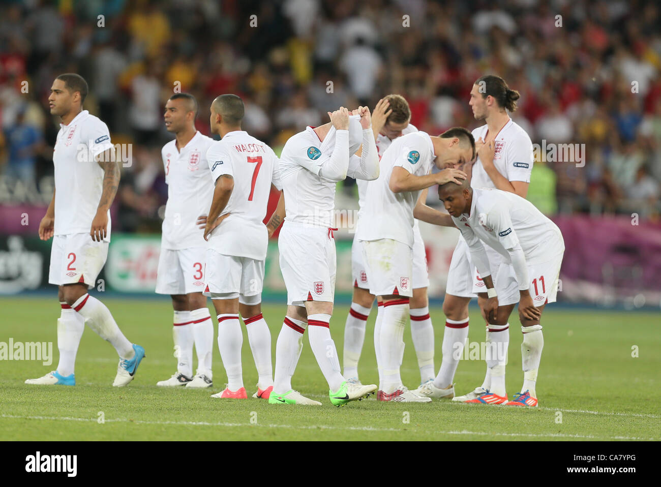 ENGLAND PLAYERS AFTER PENALTIE ENGLAND V ITALY EURO 2012 OLYMPIC ...