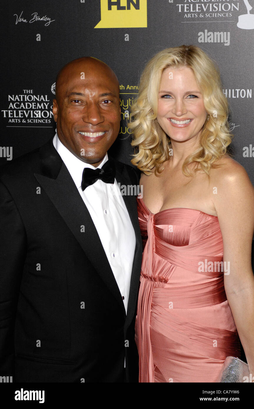 Byron allen jennifer lucas hi-res stock photography and images - Alamy