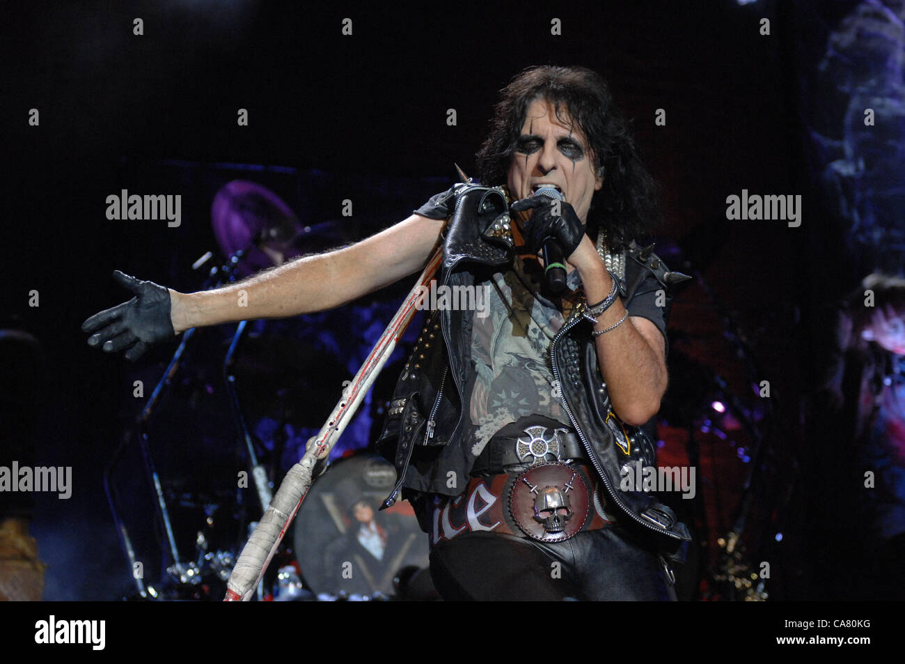 June 22, 2012 - Raleigh, North Carolina, U.S. - Rock singer ALICE ...